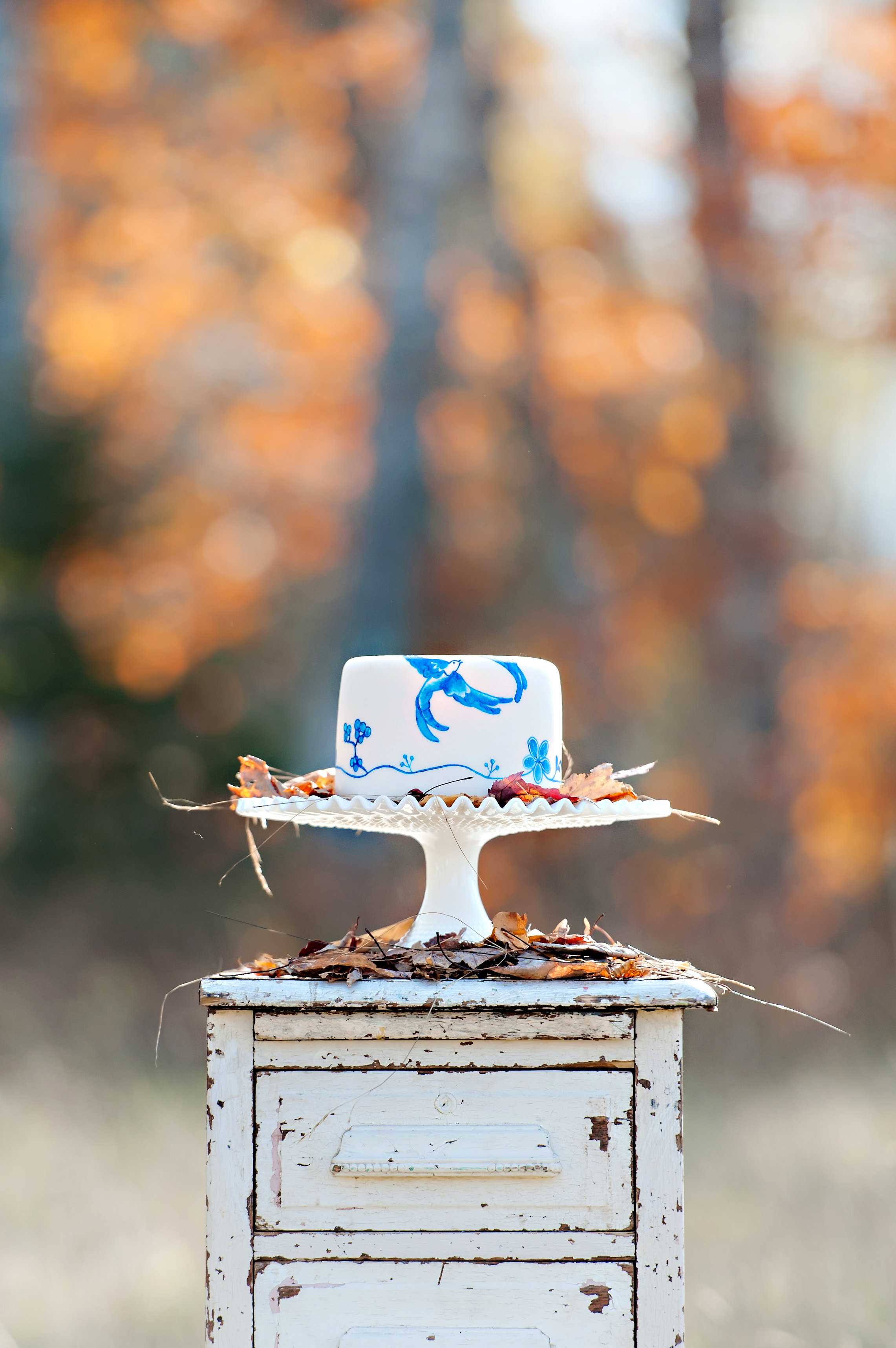 Fall Wedding Inspiration – Blue Willow – Something Borrowed Vintage Rentals