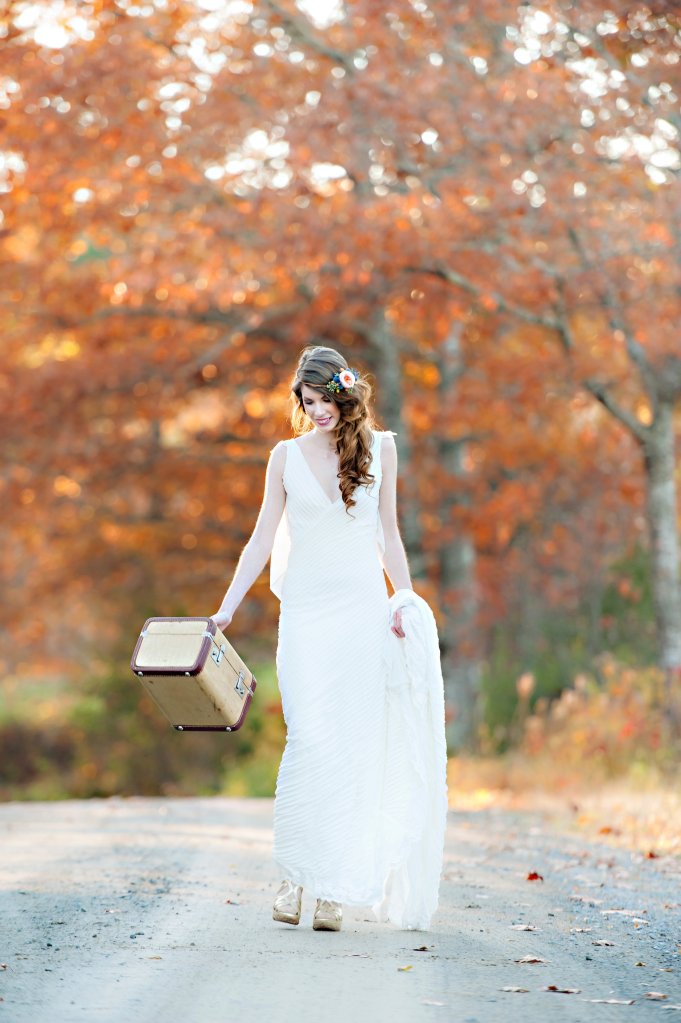 Fall Wedding Inspiration – Blue Willow – Something Borrowed Vintage Rentals